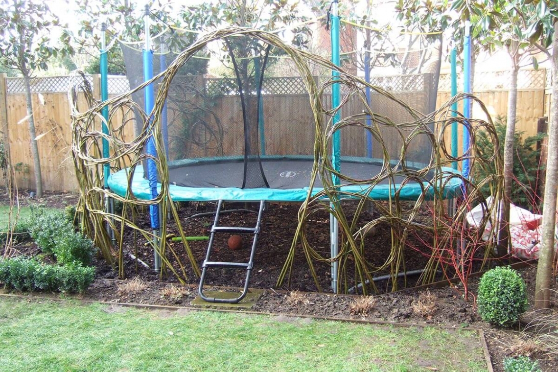 Trampoline Landscaping Ideas For Your Garden