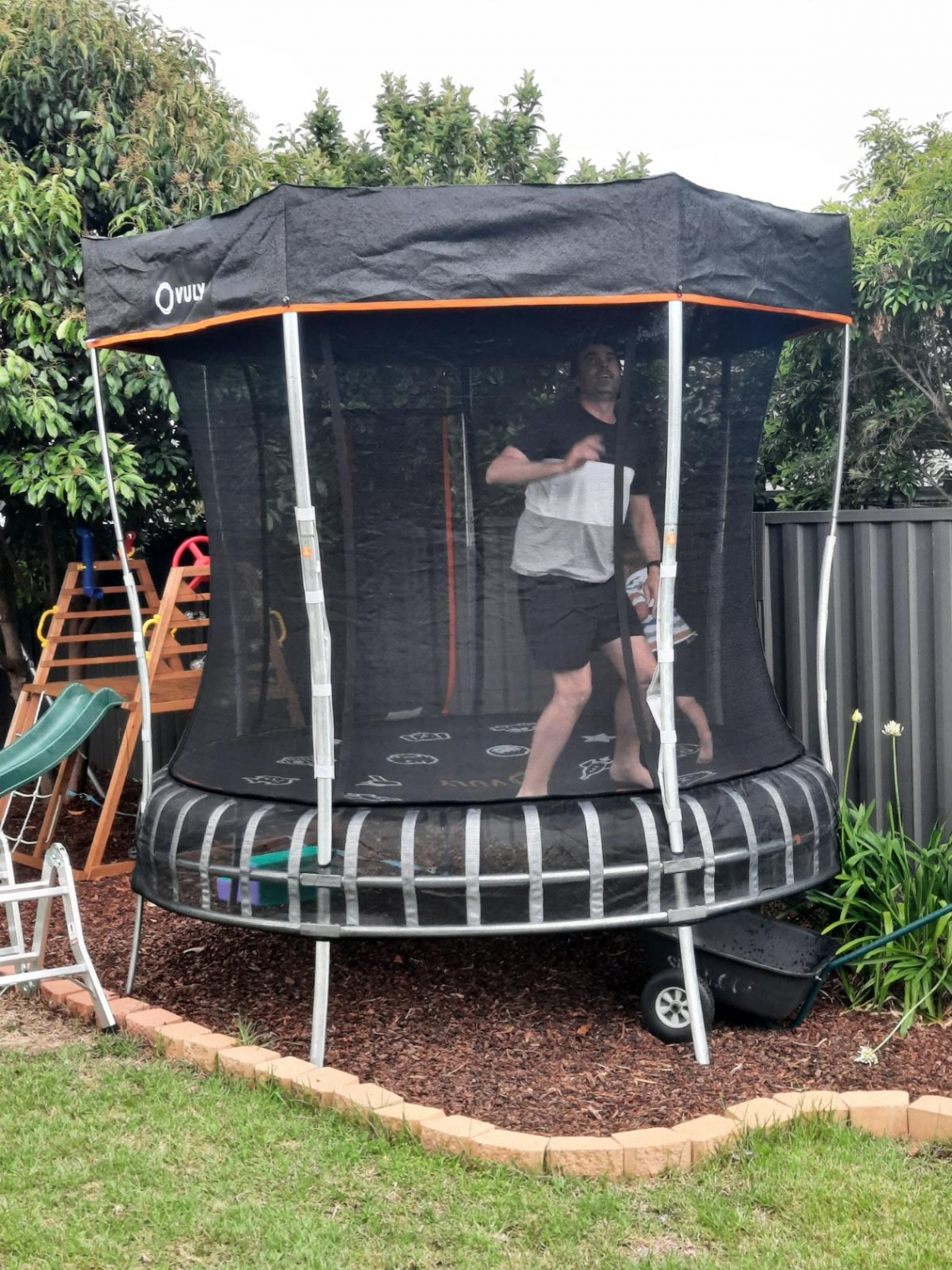 Trampoline Landscaping Ideas For Your Garden